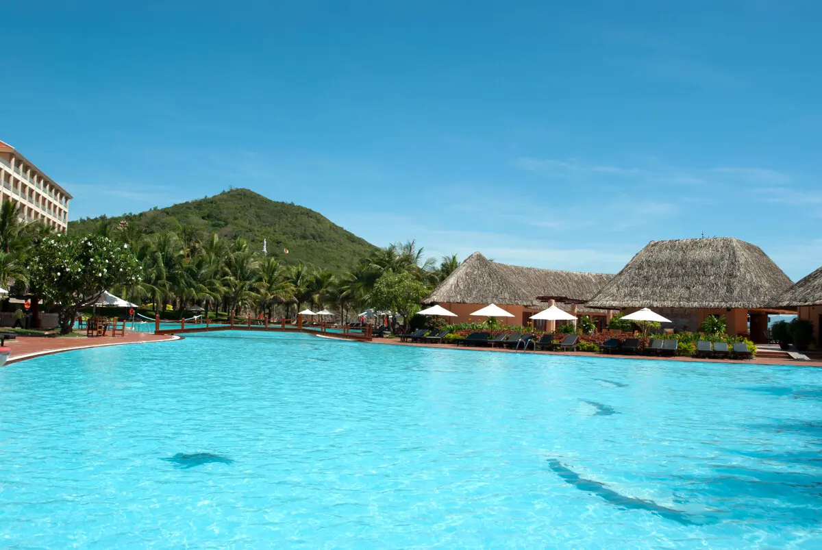 Recreational pools: main features and design - Fluidra