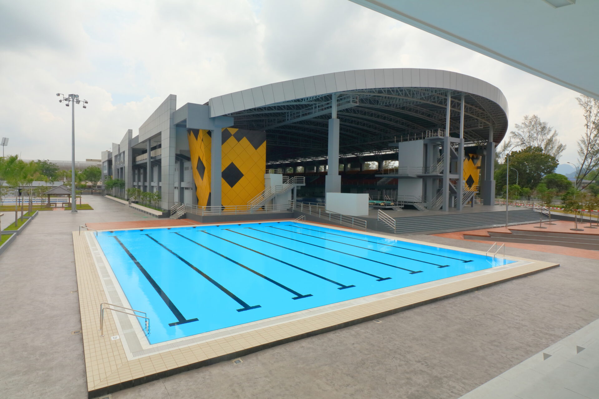 Warm-up pools: features and characteristics - Fluidra