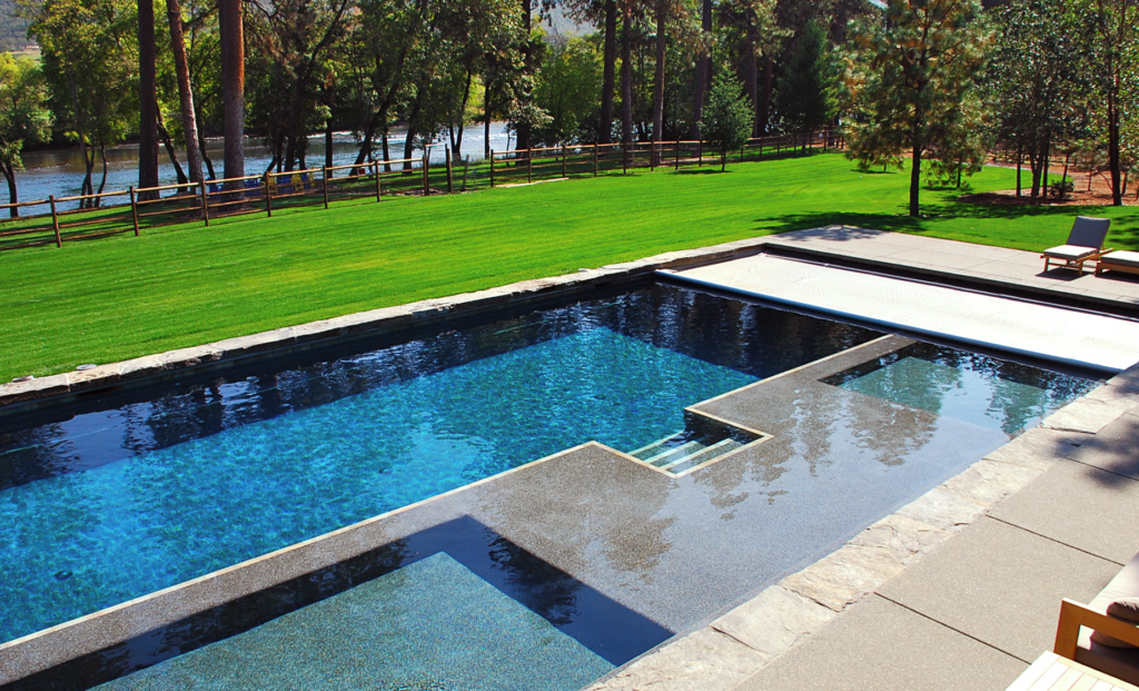 Our business: end‑to‑end pool solutions for B2B | Fluidra