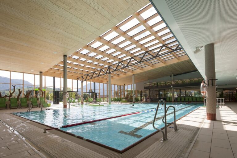 How does water in architecture transform spaces, communities, and ...